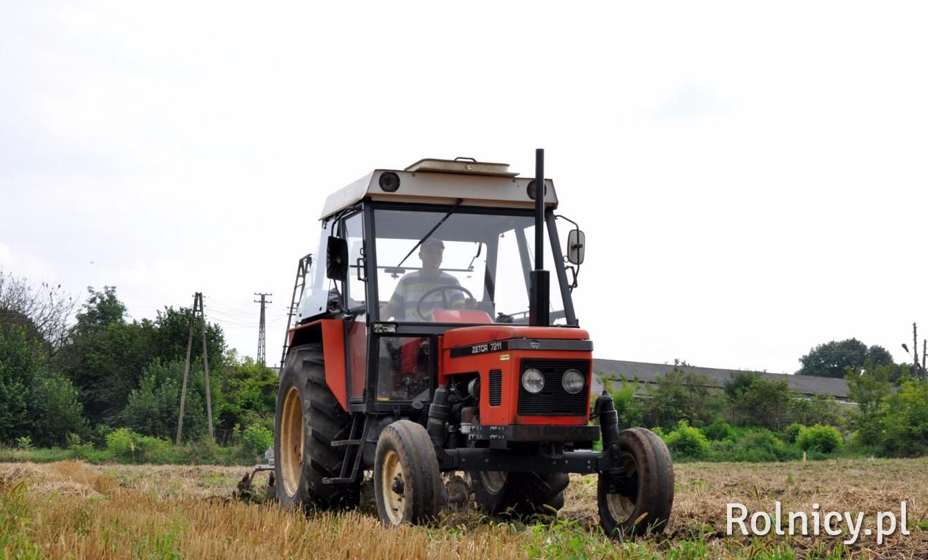 Zetor 7211 - dane techniczne, cena, opinie, zdjęcia, forum, spalanie ...