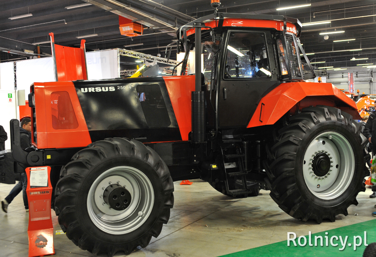 Ursus 25014 - dane techniczne, cena, opinie, zdjęcia, forum, spalanie ...